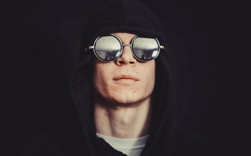 The Nek "Ночь" — дебют артиста, которого мы могли видеть на концертах Пики