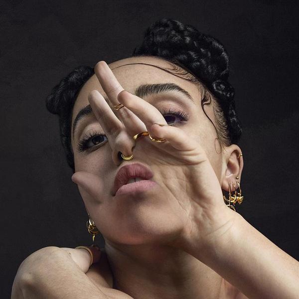 FKA Twigs "M3LL155X EP"