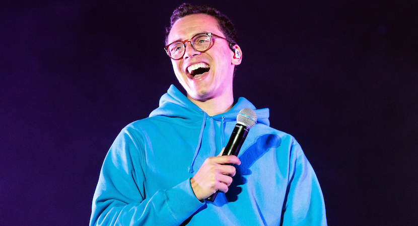 Gucci Mane учит Logic носить драгоценности в клипе "Icy"