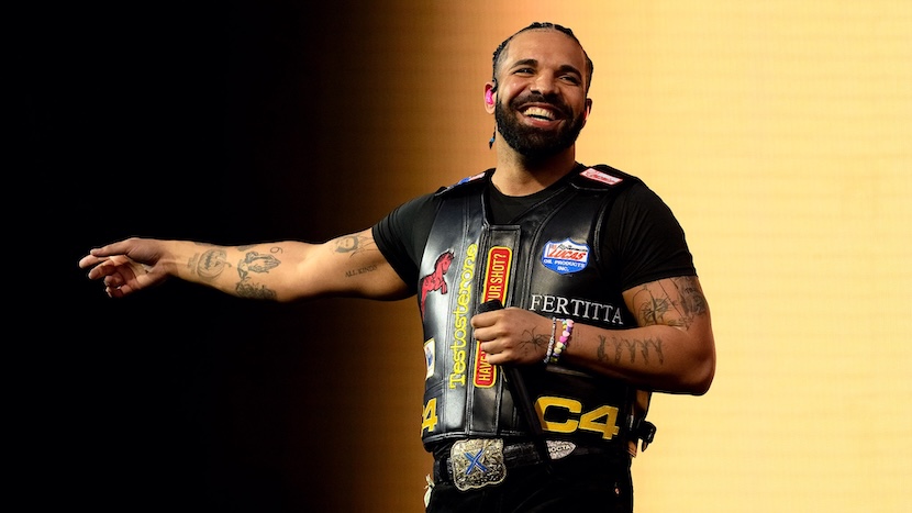 Drake выпустил сингл "Dog House" с Yeat и Julia Wolf