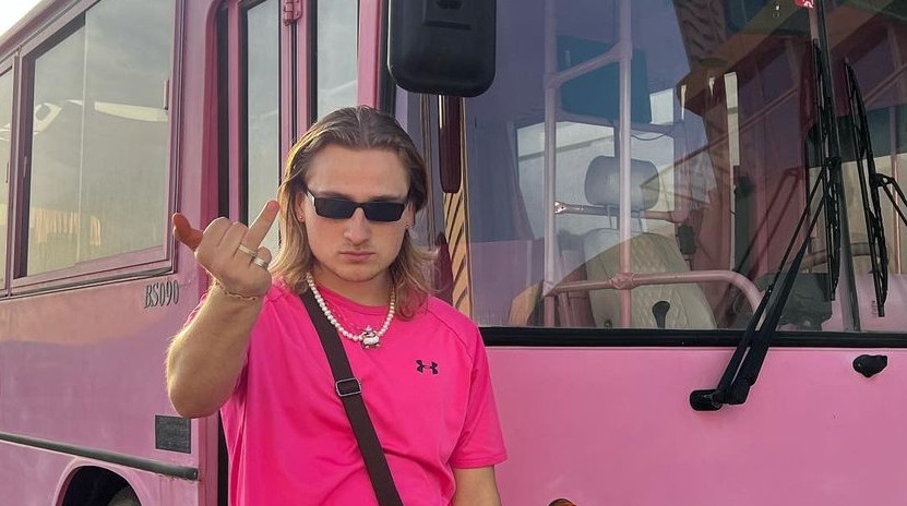 Dyce выпустил клип "Solito"